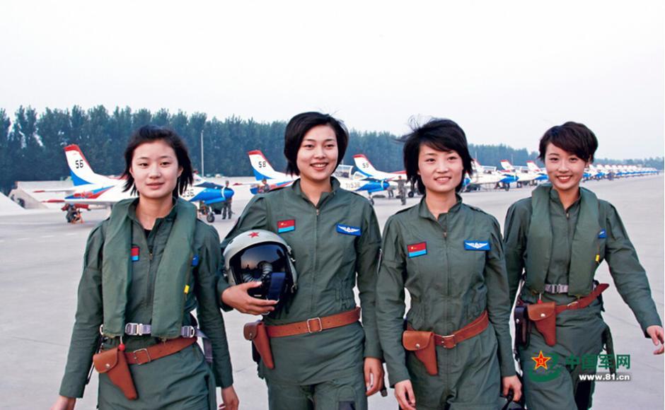 Asian Defence News: Chinese woman pilots in PLAAF