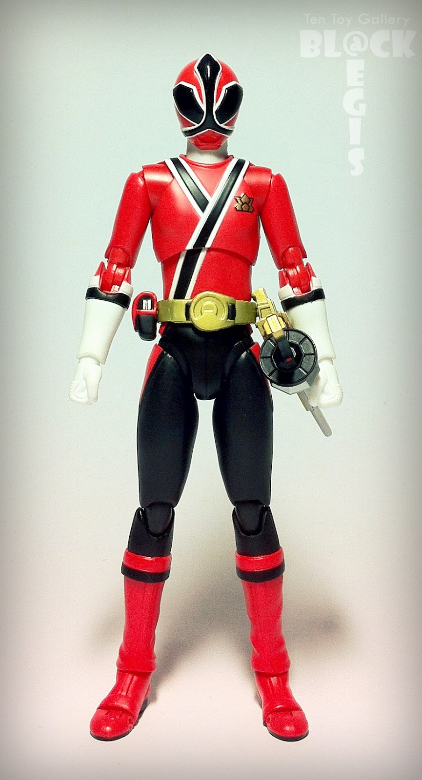 Ten Toy Gallery: Review: S.H.Figuarts Shinken Red