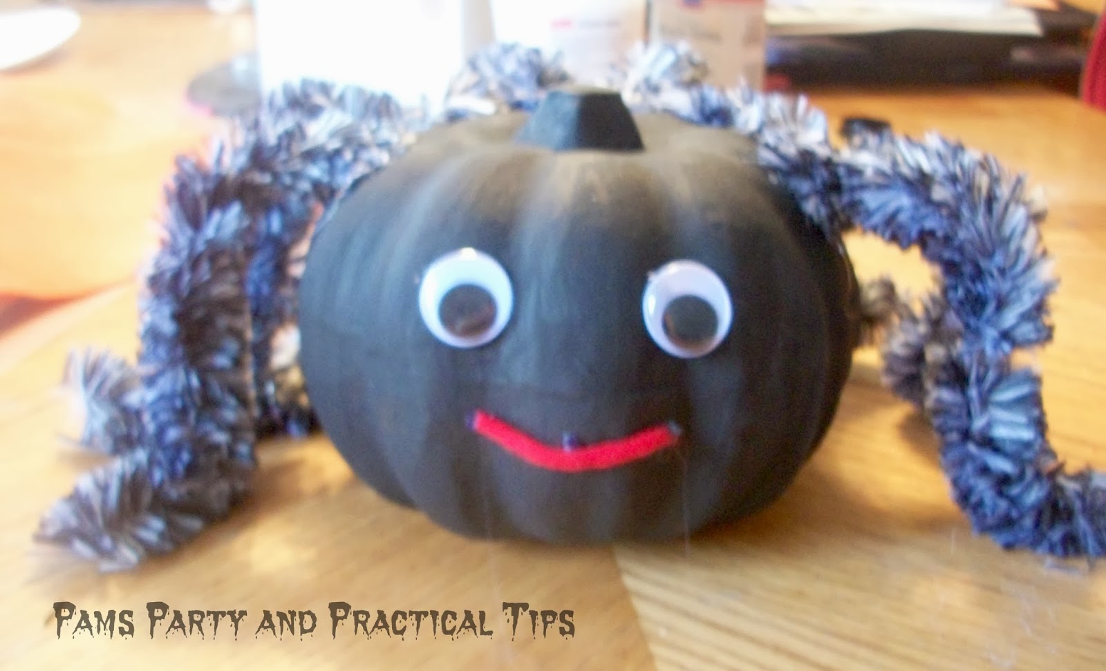 Pams Party & Practical Tips: Bat and Spider Pumpkins