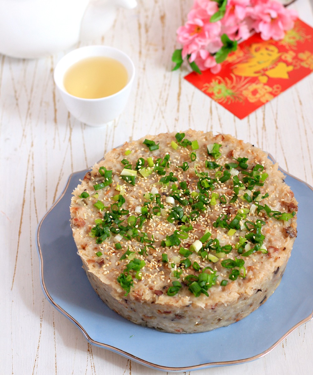 Steamed turnip cake / Loh bak goh