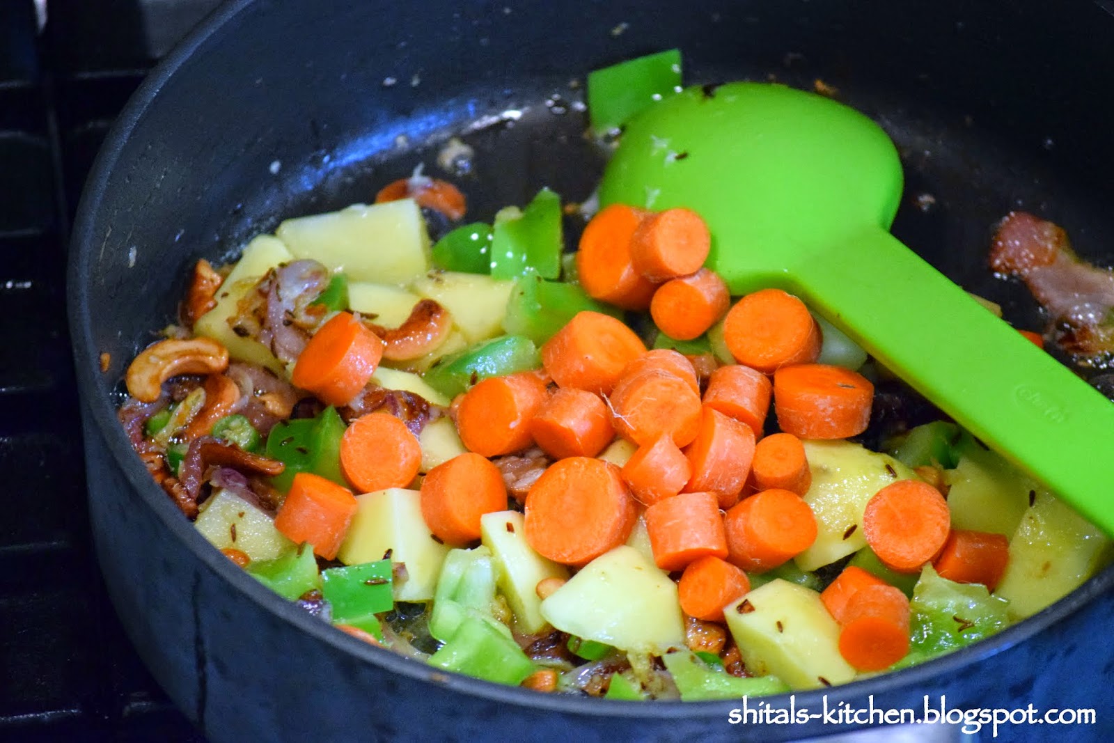 Shital's-Kitchen: Vegetable Dum Biryani