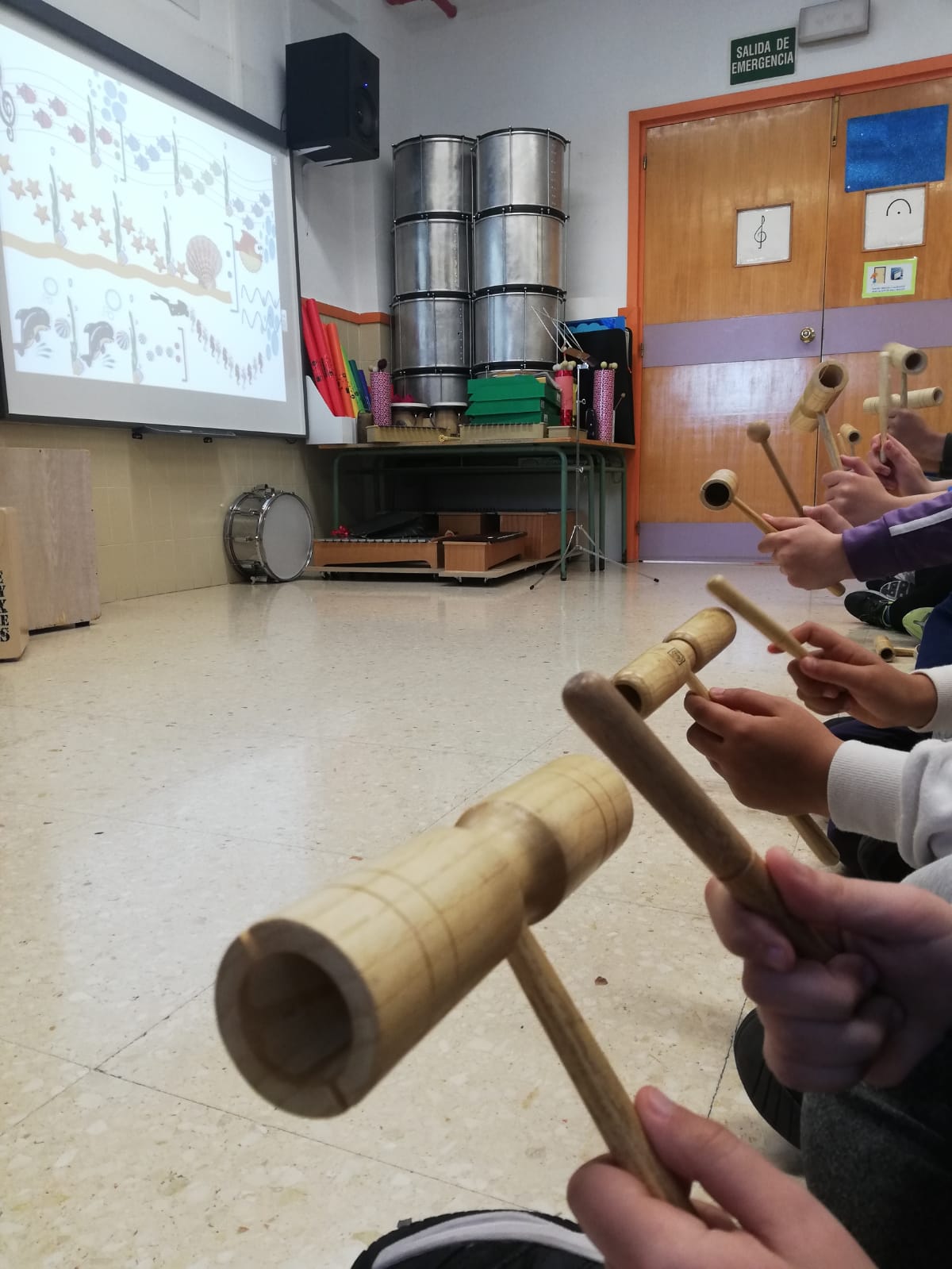 En clau de lluna: Aprenem a escoltar