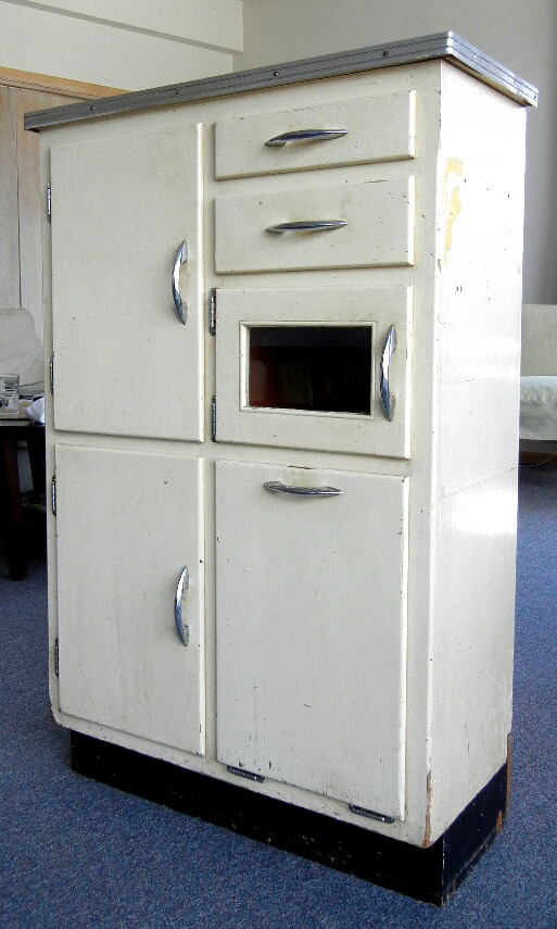 Into Vintage: The post that starts out odd and just keeps going