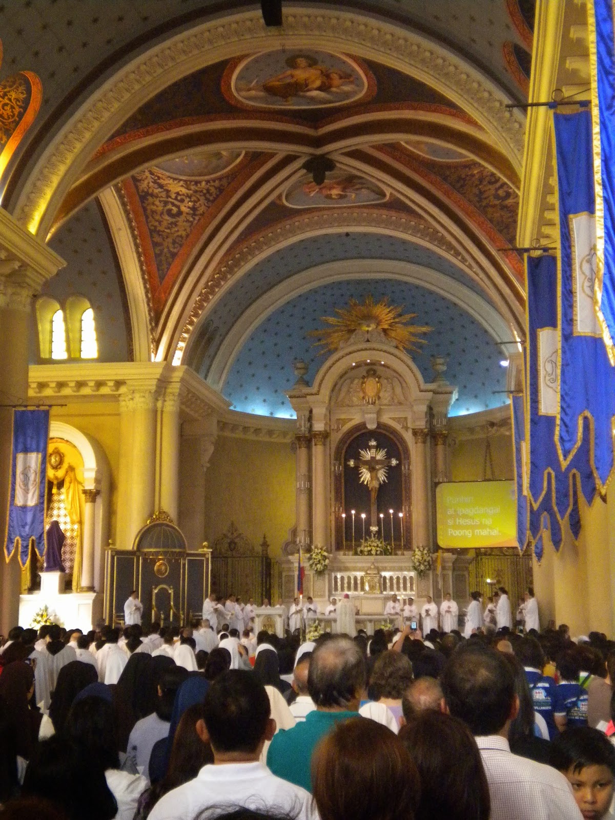 Mga Karanasan ng Isang Panganay: Holy Thursday - Part 1 - Chrism Mass ...