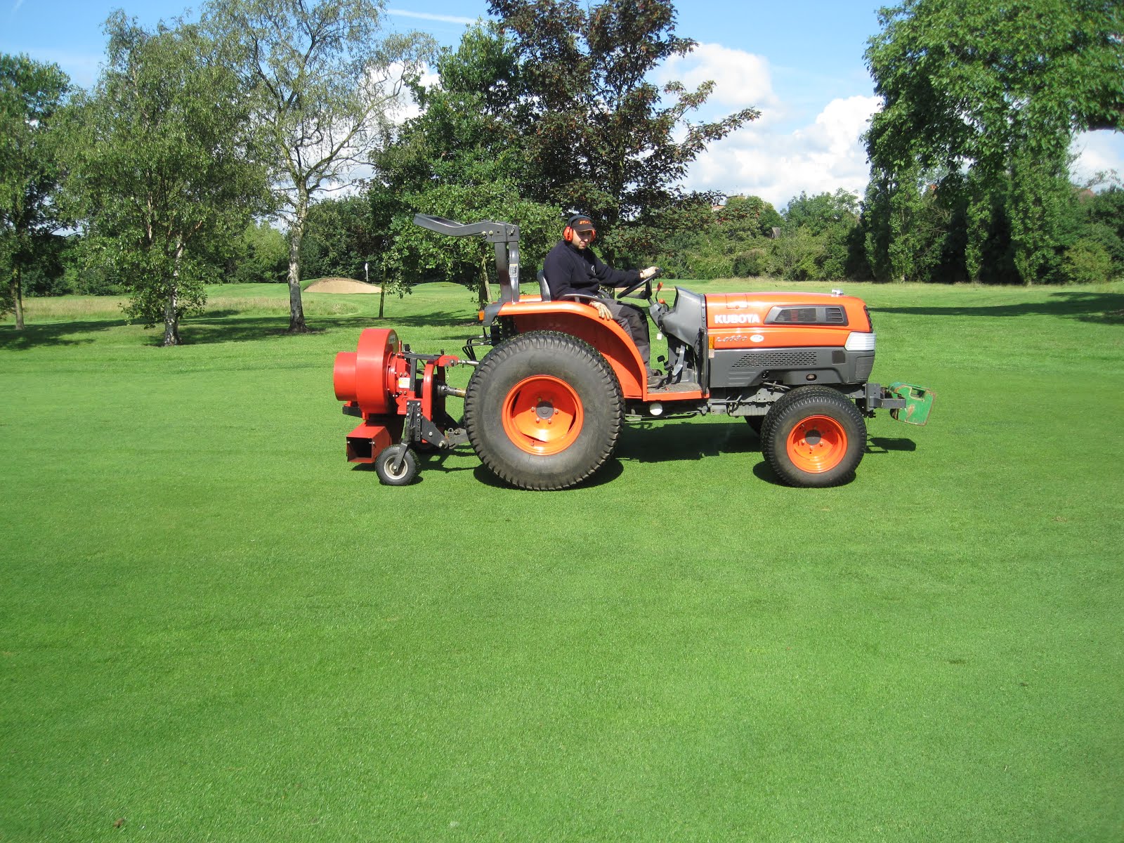 Ealing Golf Course Agronomy Department: 2012