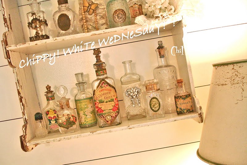 ChiPPy! - SHaBBy!: ChiPPy... White... Wednesday... SHABBY WHITE SHELF!*!*!