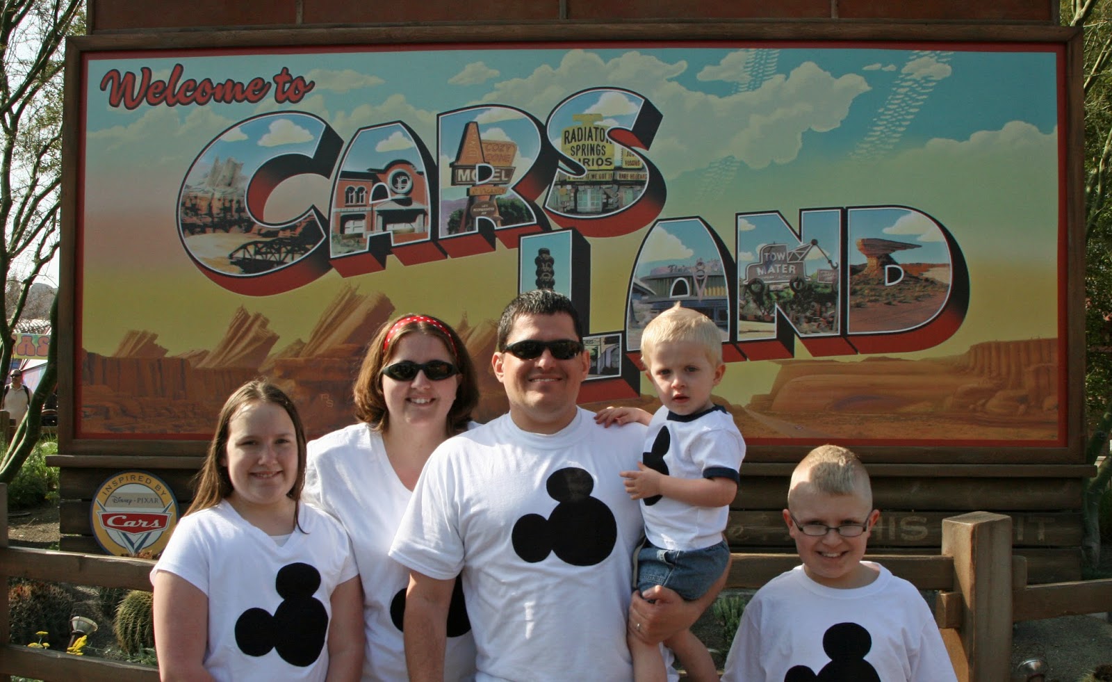 10 Iconic Disneyland Photo Locations | This Crazy Adventure Called Life