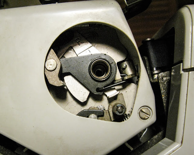Tony's Vision . . . The Blog: Olivetti Studio 45 Line Spacing Issue Tony's Vision . . . The Blog: Olivetti Studio 45 Line Spacing Issue
