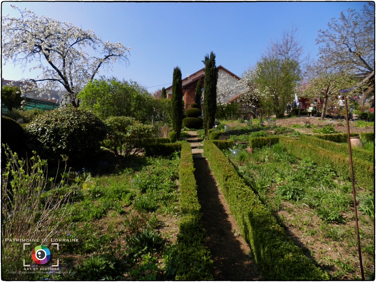 PATRIMOINE DE LORRAINE: LAY-SAINT-CHRISTOPHE (54) - Jardin d'Adoué en ...