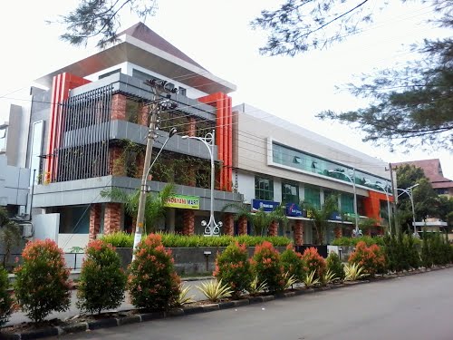 Kuliah di Unnes? Spoiler Universitas Negeri Semarang - WOWCANG