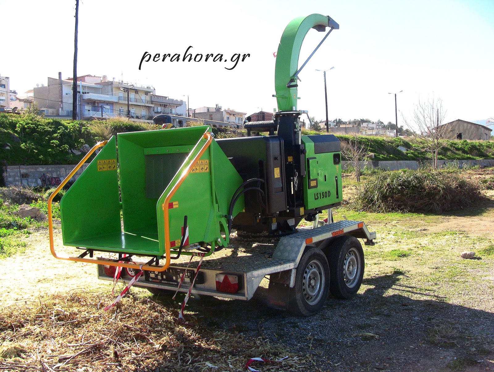 www.perahora.gr: Κόρινθος:Θρυμματιστής μικρών κλαδιών