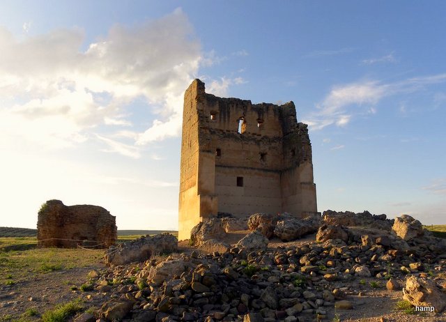 Caminando por la PRE&HISTORIA: YACIMIENTO DE CÁSTULO, Linares, Jaén.