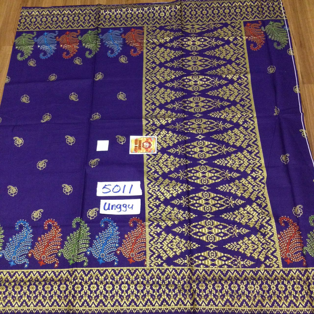 Batik Sarawak: Kain Batik Songket Sarawak Available Stok/Patern/Design ...