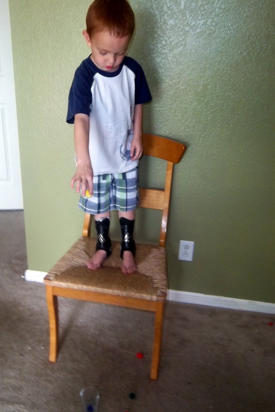 Toddler Boredom Busters: Ball Drop