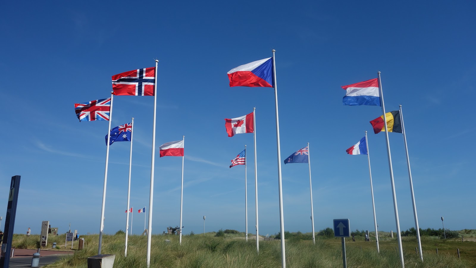 David & Daryl's Travel Blog, 2012: Tour Day 3 - Normandy Beaches ...