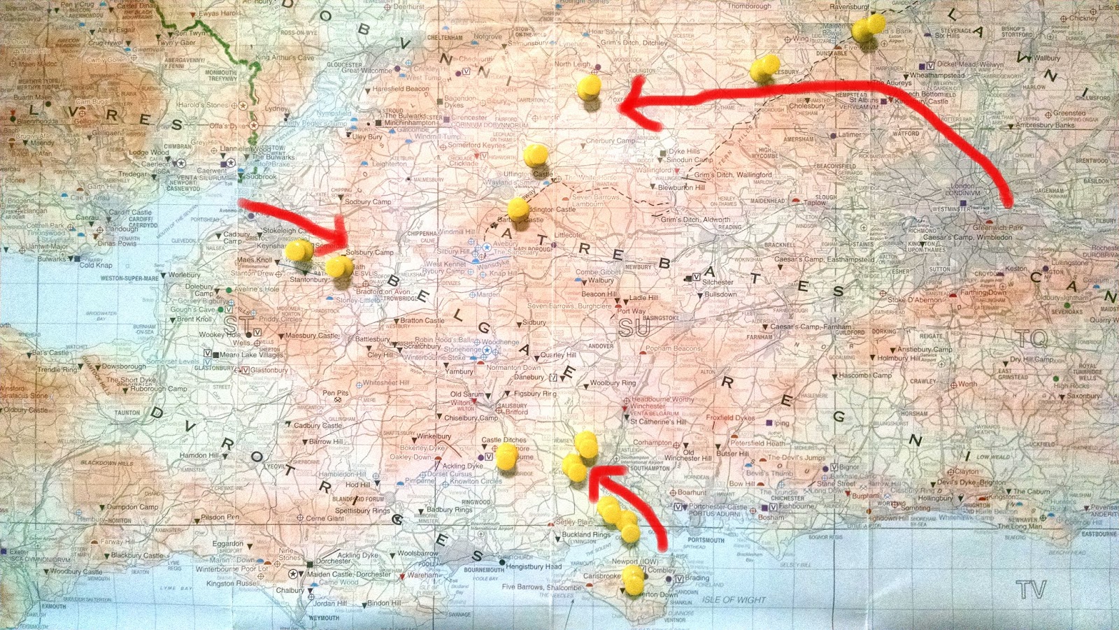 Shadows in the Mist: The Quest for a Historical King Arthur: ARTHUR'S ...