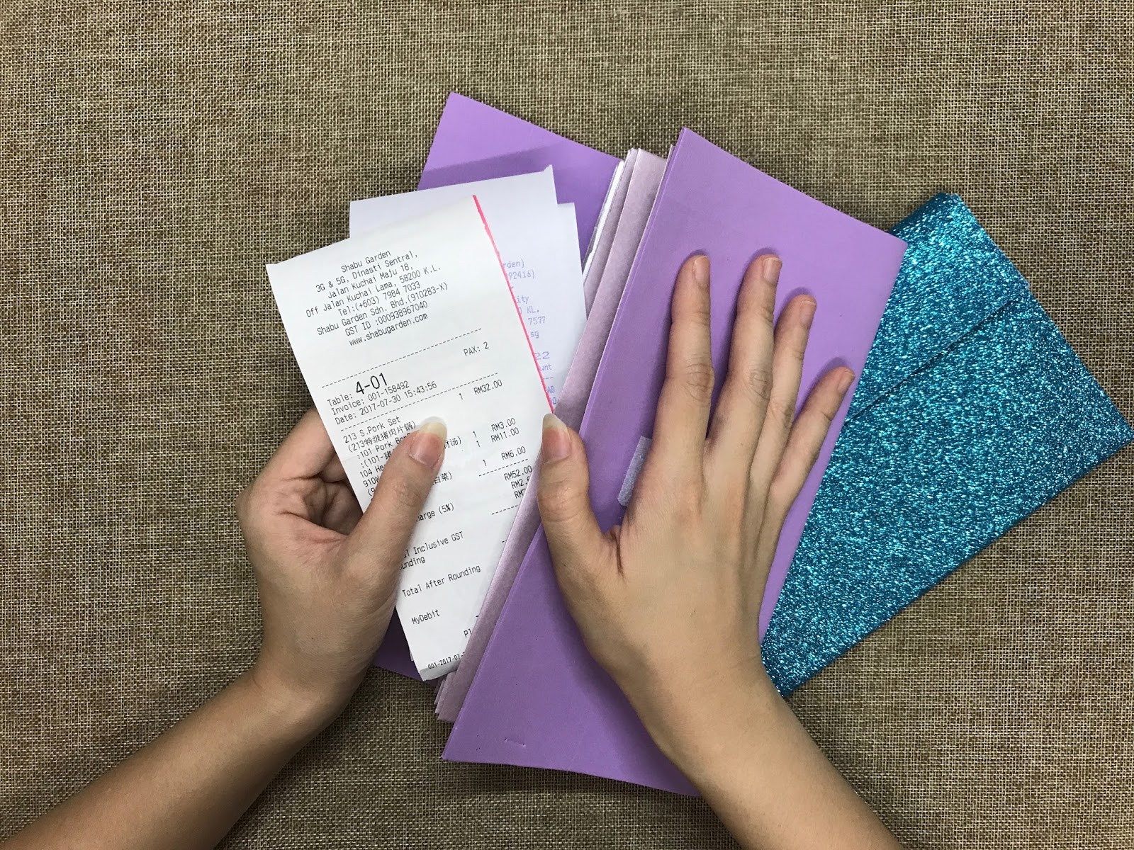 Tutorial #24: Receipt Pockets | The Idea King