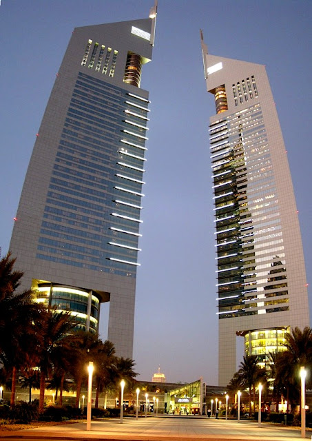 Emirates Office Tower, Dubai | New Images 1'st