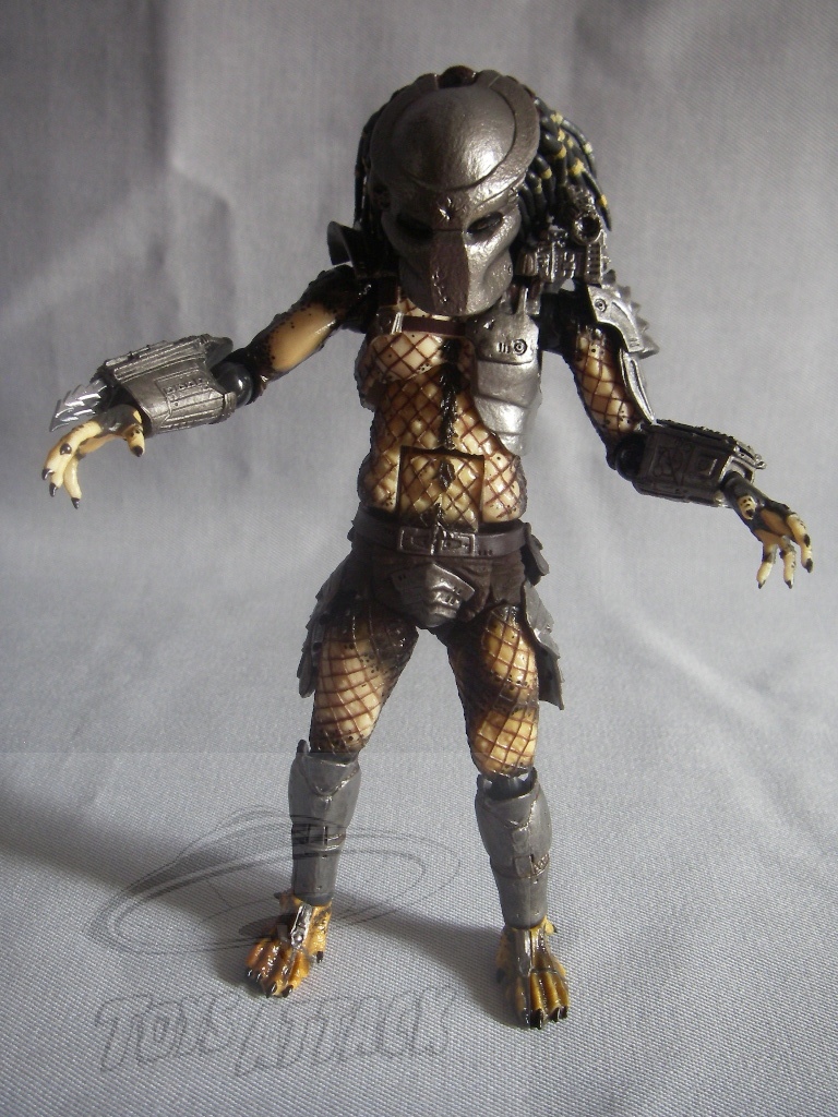 SCI-FI REVOLTECH KAIYODO PREDATOR FIGURE - Toys Attack