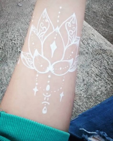 50+ White Ink Tattoos On Skin (2019) Pros & Cons | Tattoo Ideas