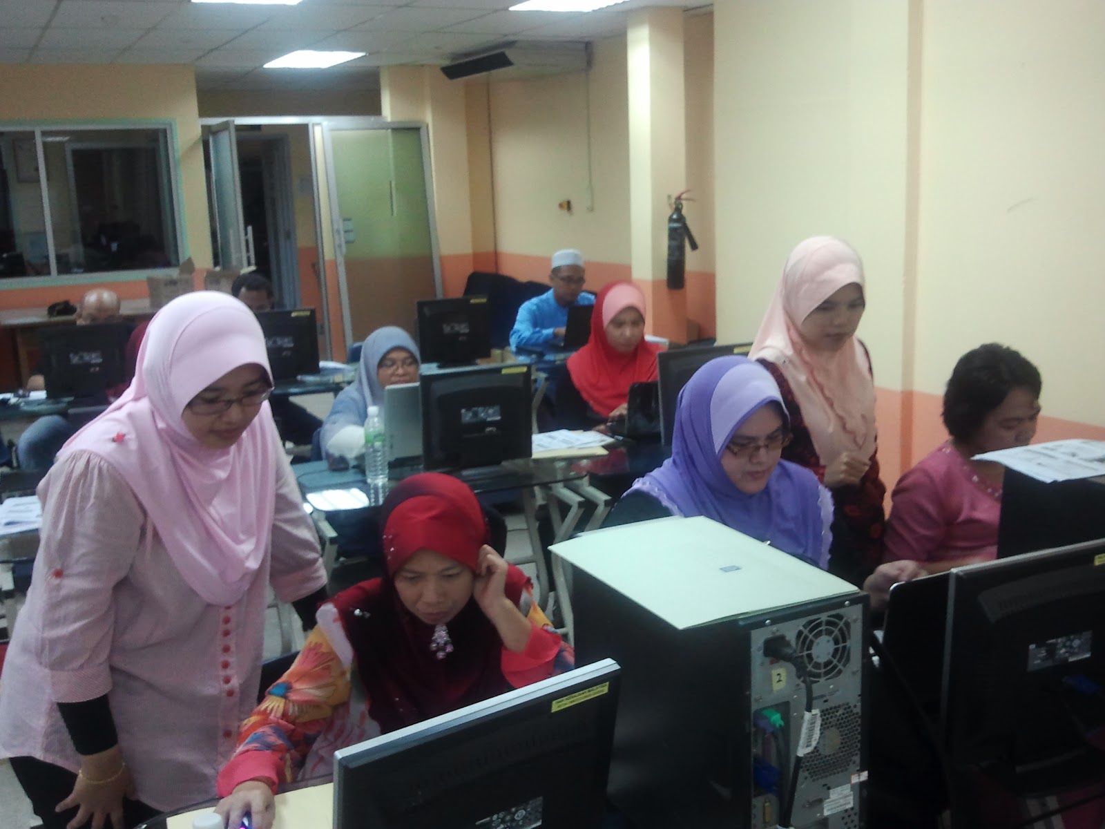 hardy boy: BENGKEL BLOG BERSAMA PARA PENDIDIK SMK TAWAU II