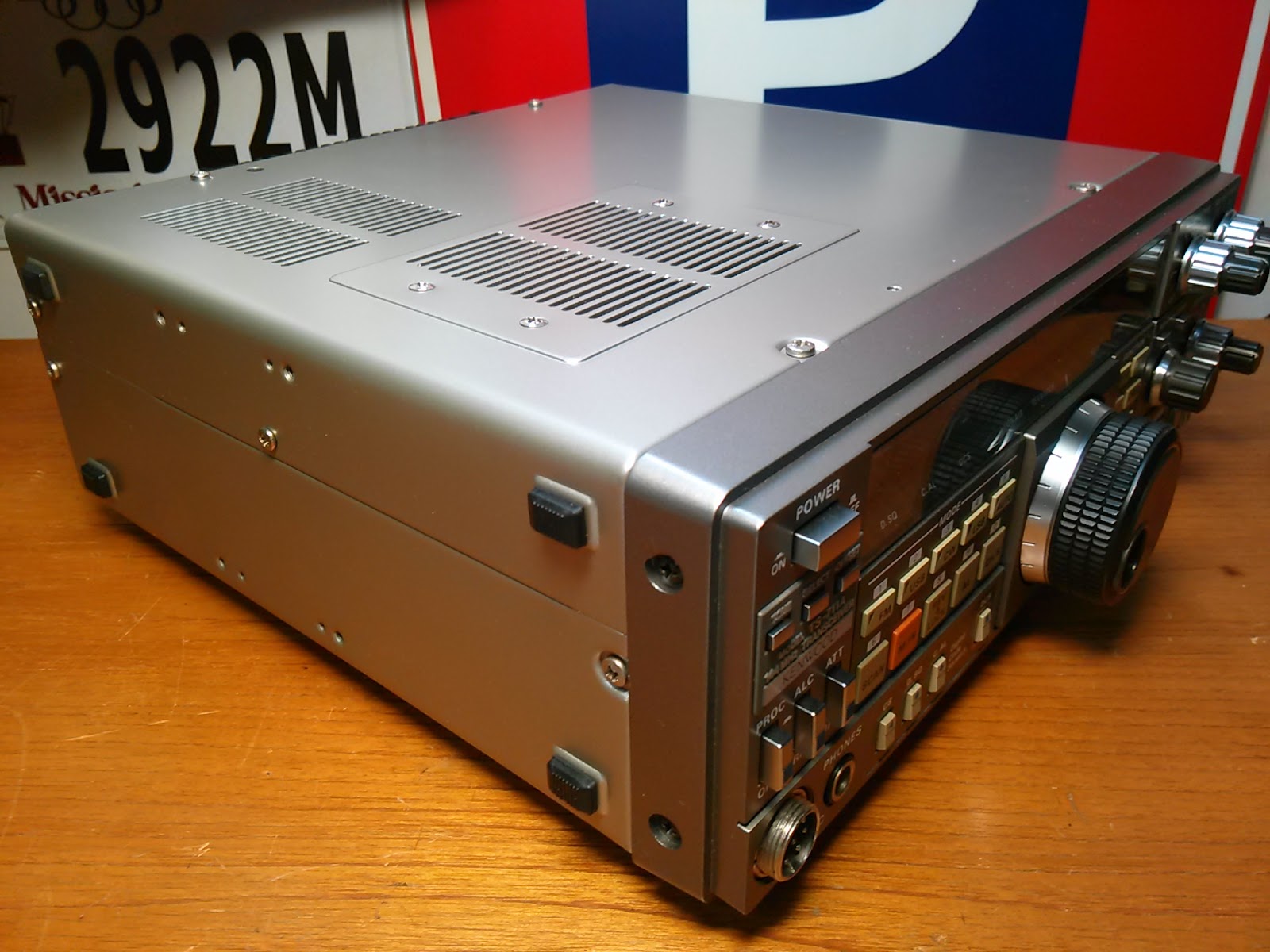 Heru-Radiomart: KENWOOD TS-711A VHF ALL MODE TRANSCEIVER