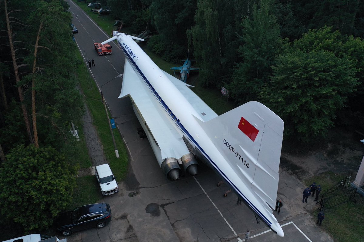 Asian Defence News: Transporting of the Tu-144 supersonic aircraft with ...