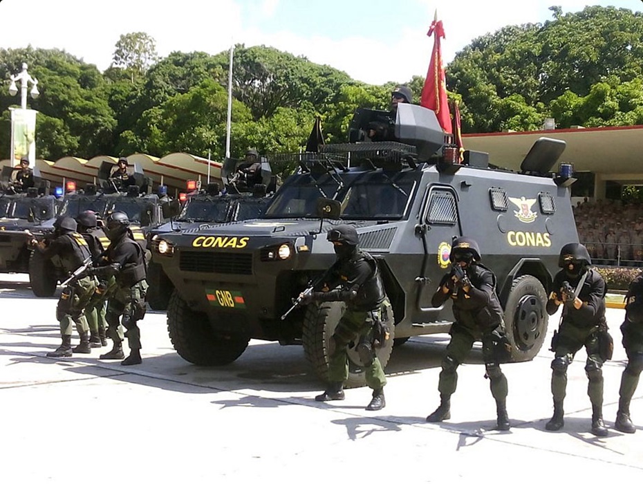 វិទ្យាសាស្រ្តយោធាកម្ពុជា: Kenya Purchase VN-4 armored car