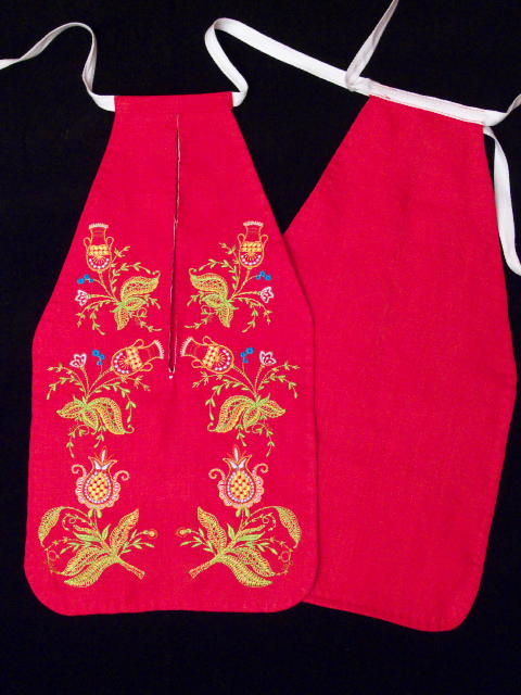 Idle Hands: 18th Century Embroidered Pockets - On Etsy