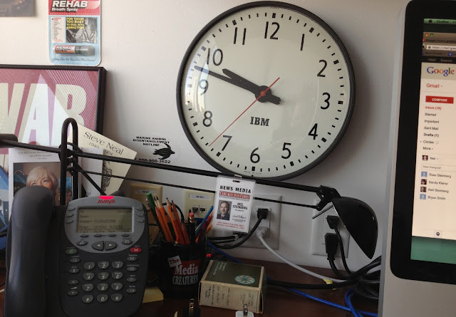 Every goddamn day: 04/28/23: Stuff I Love #2: IBM Electric Clock