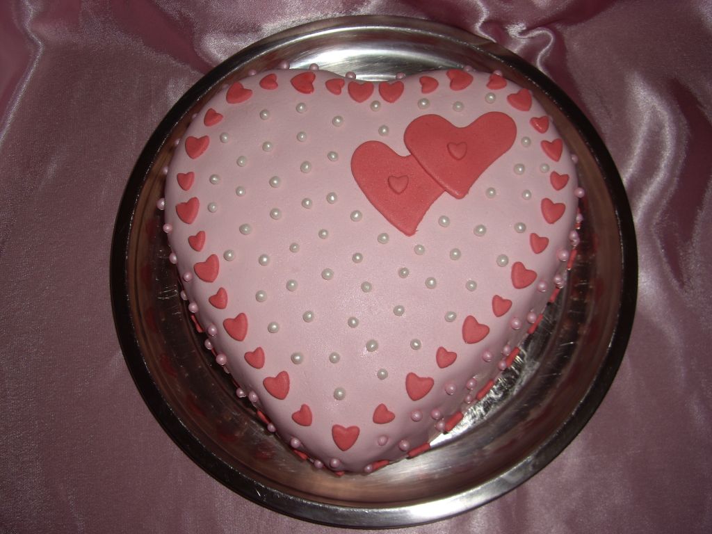 Dorothy Sweet: Tort ''Inima cu inimioare''