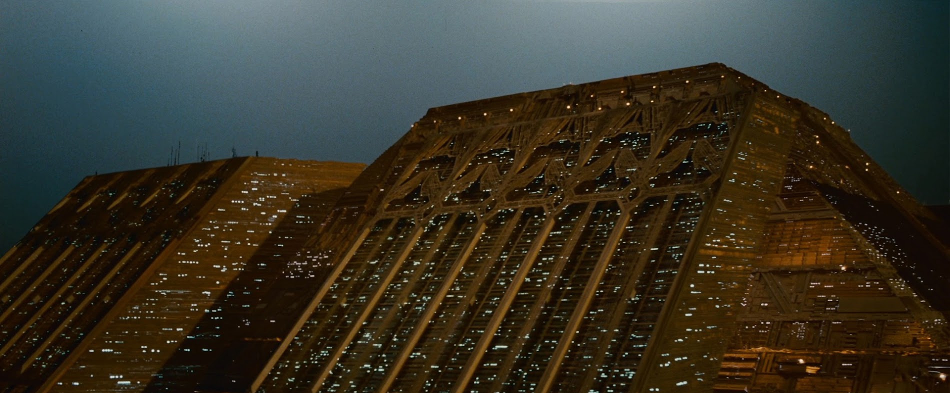 The Beautiful Film Frames: Blade Runner (1982) Blu-Ray Screenshots