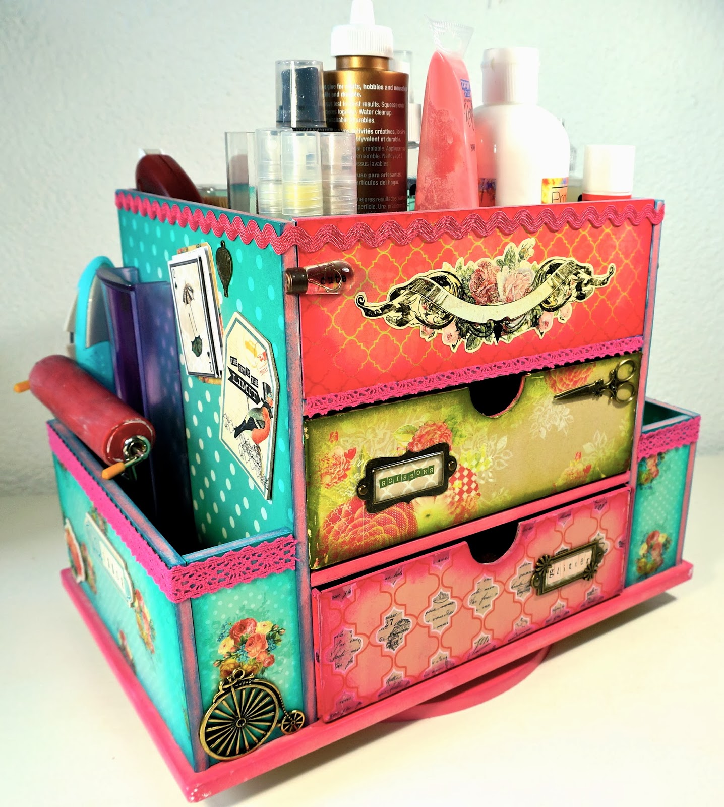 Mrs. Scrapalot - Live. Love. Scrap.: Altered craft caddy from Kaisercraft