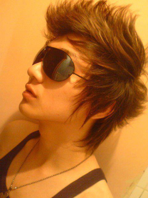 6 Model Gaya Potongan Rambut Pria Korea Lagi Trend