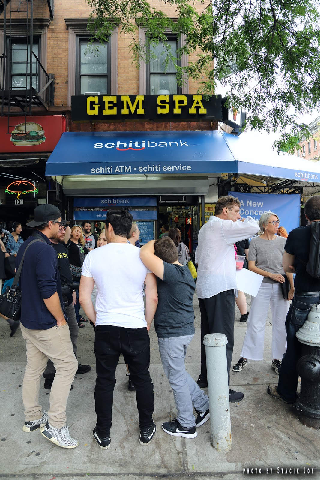 EV Grieve: At the Gem Spa Cash Mob