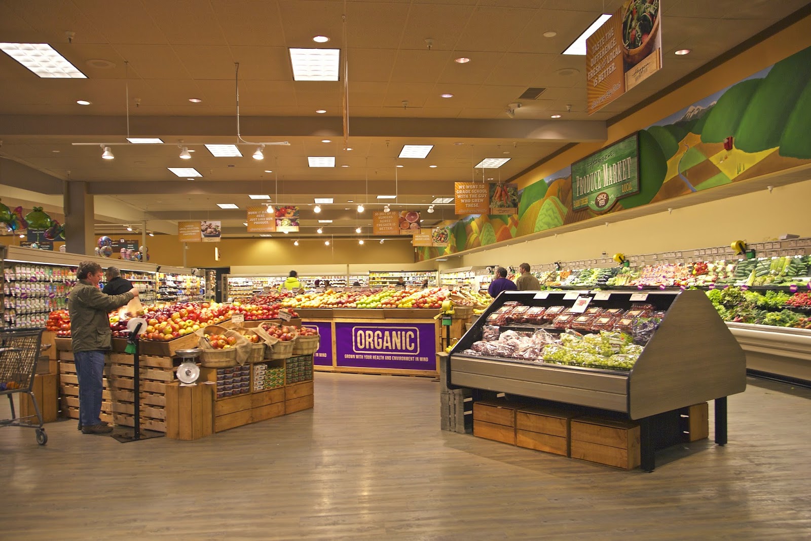 Shoreline Area News: Haggen's takes over Aurora Safeway
