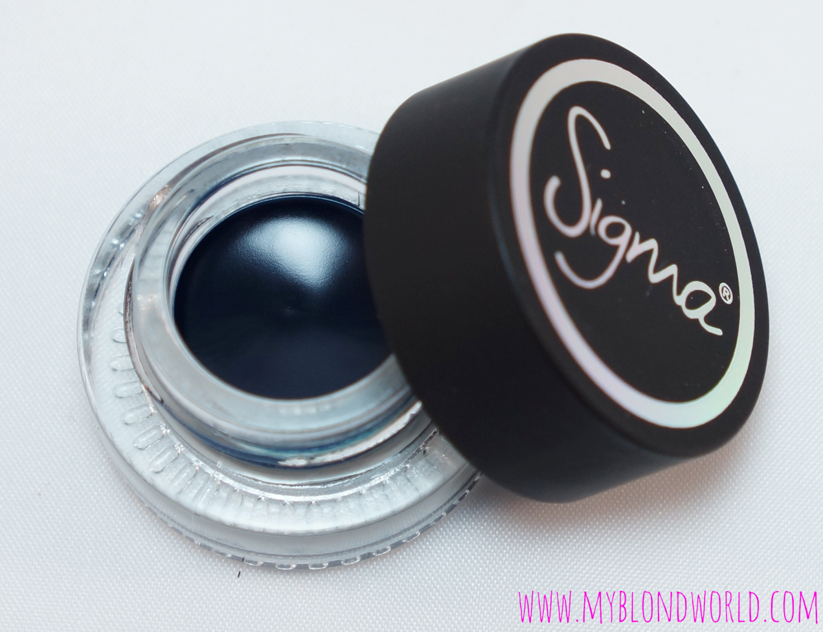 My Blond World: Recenze: Sigma Gel Liner - gelové oční linky