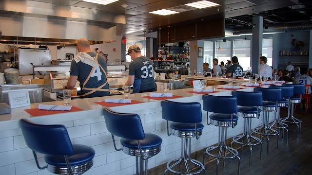 Great Road Kitchen : oyster bar & grill in Littleton MA