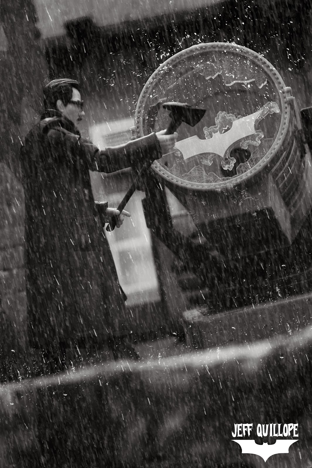 Toy Photography Addict: The Bat-Signal