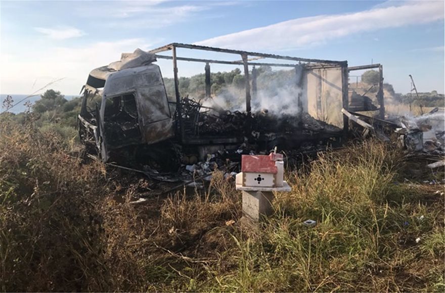 Τι να πούμε οι χρυσαυγιτες στον Τσίπρα ρε - KsipnisteRe.com