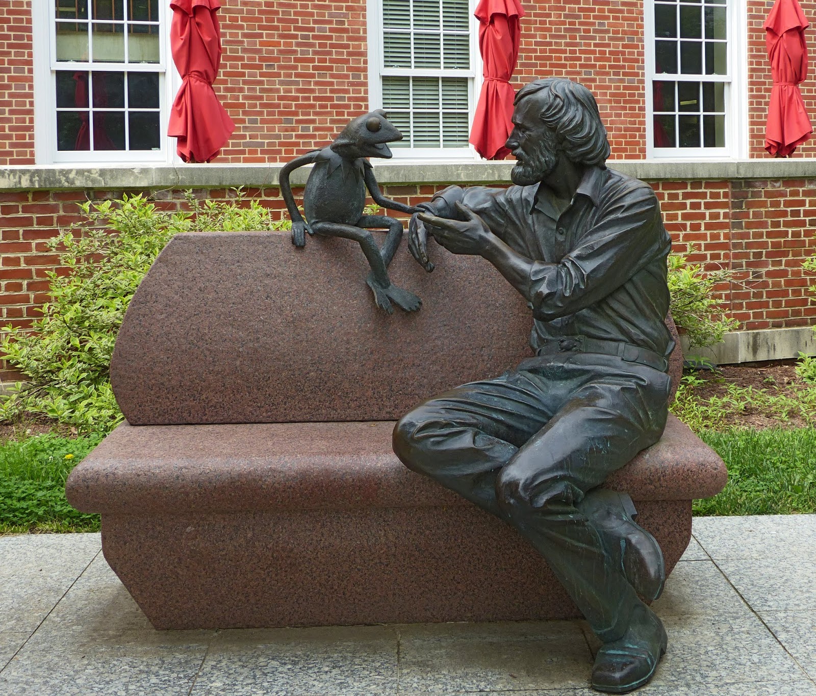 Jim Henson Kermit Statue