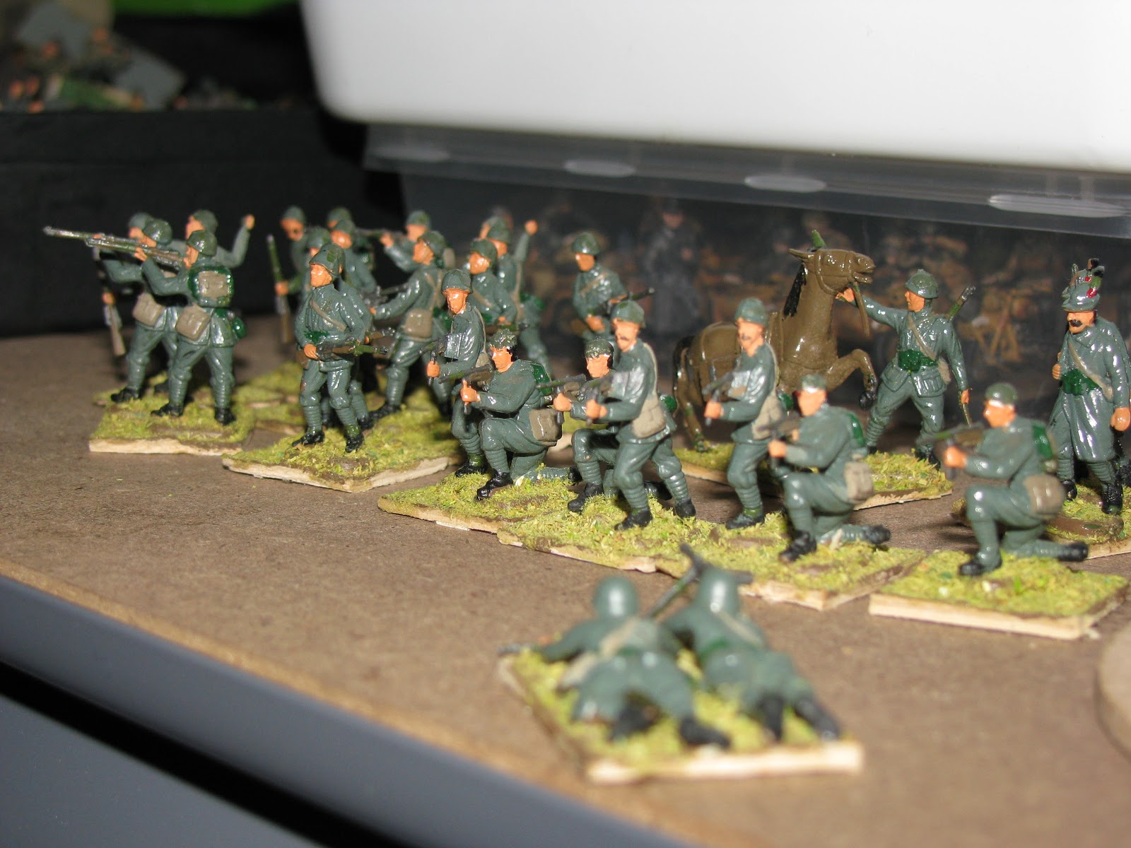 A Fist Full of Plastic: WW2 Italians WIP