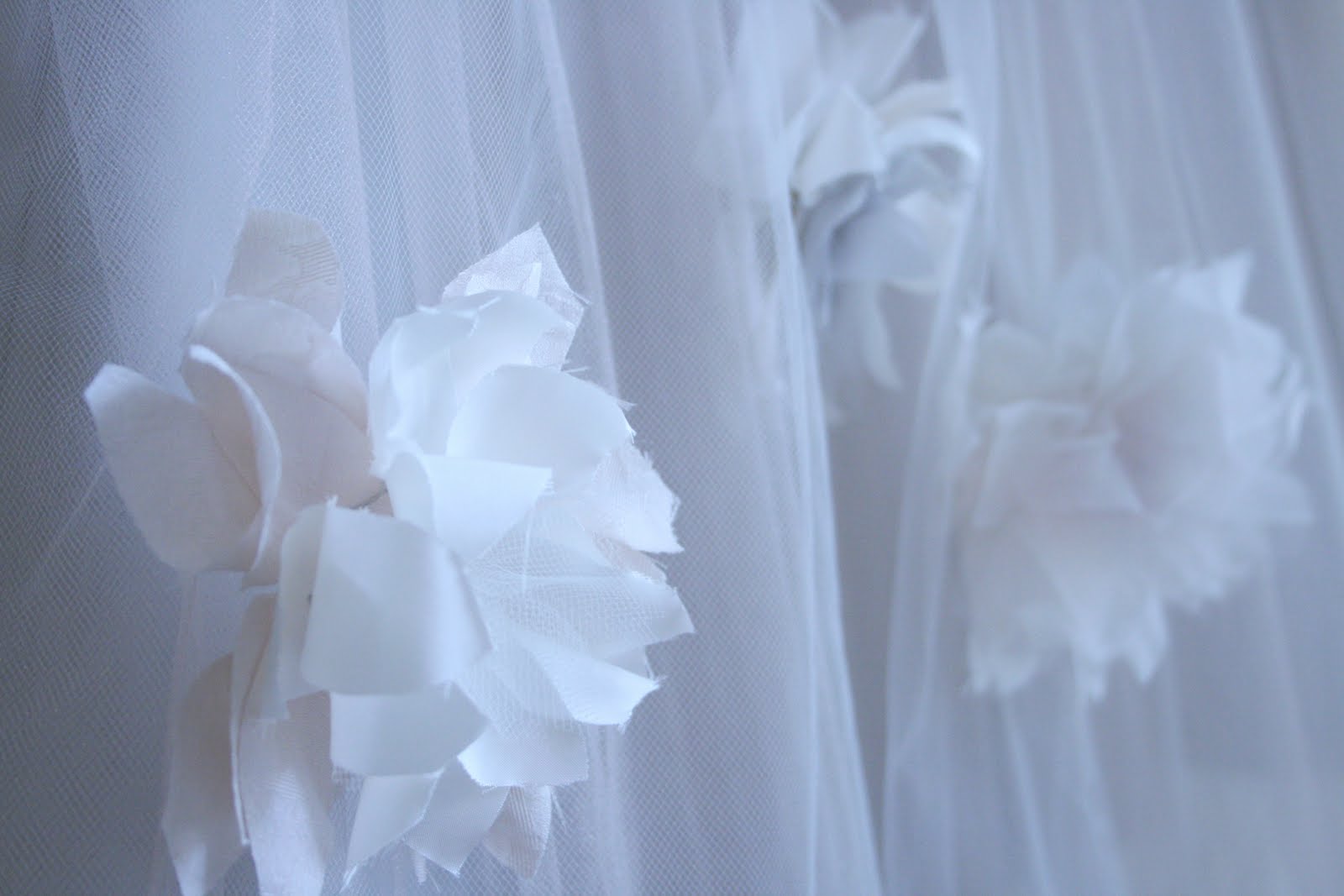 My wedding dress flowers tutorial / Create / Enjoy