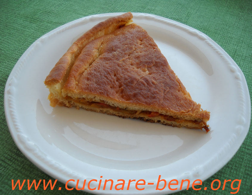 Focaccia ripiena di peperoni - Cucinare Bene | Ricette