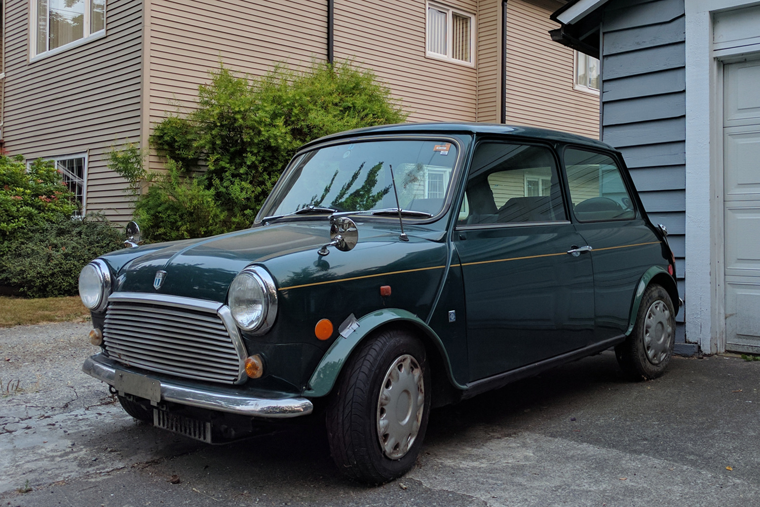 Old Parked Cars Vancouver: 1990 Rover Mini Mayfair 1.3i
