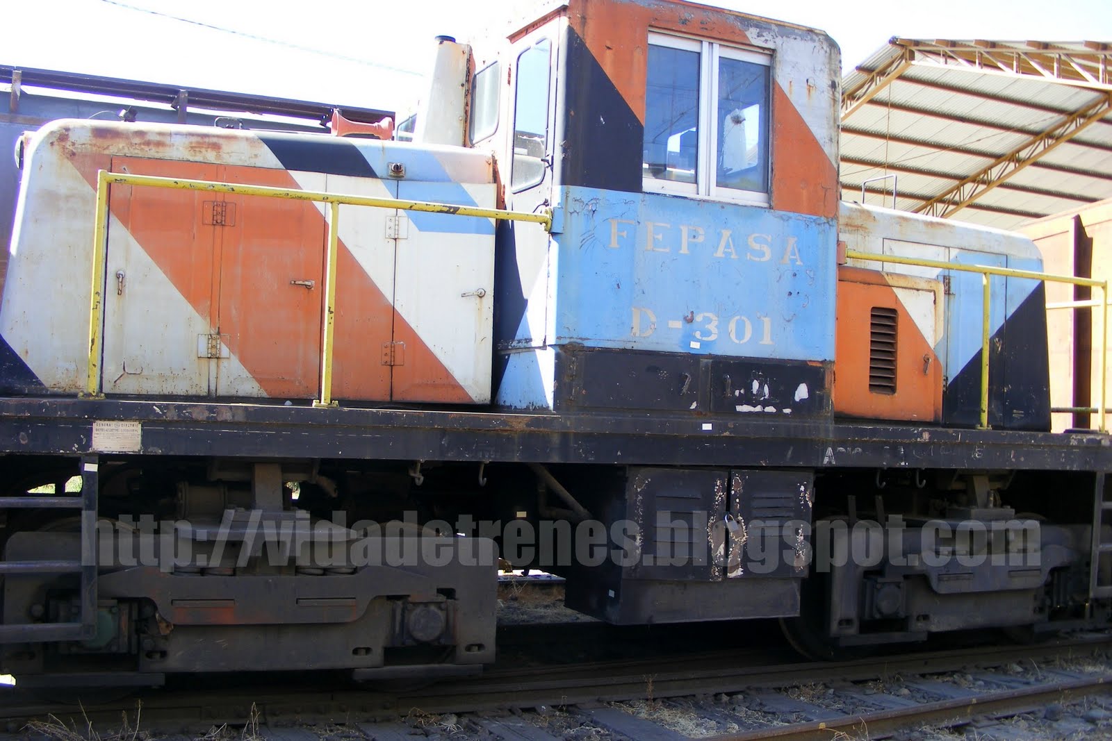 TEMUCO Locomotoras D-6124 Y D-301 | Vida de Trenes