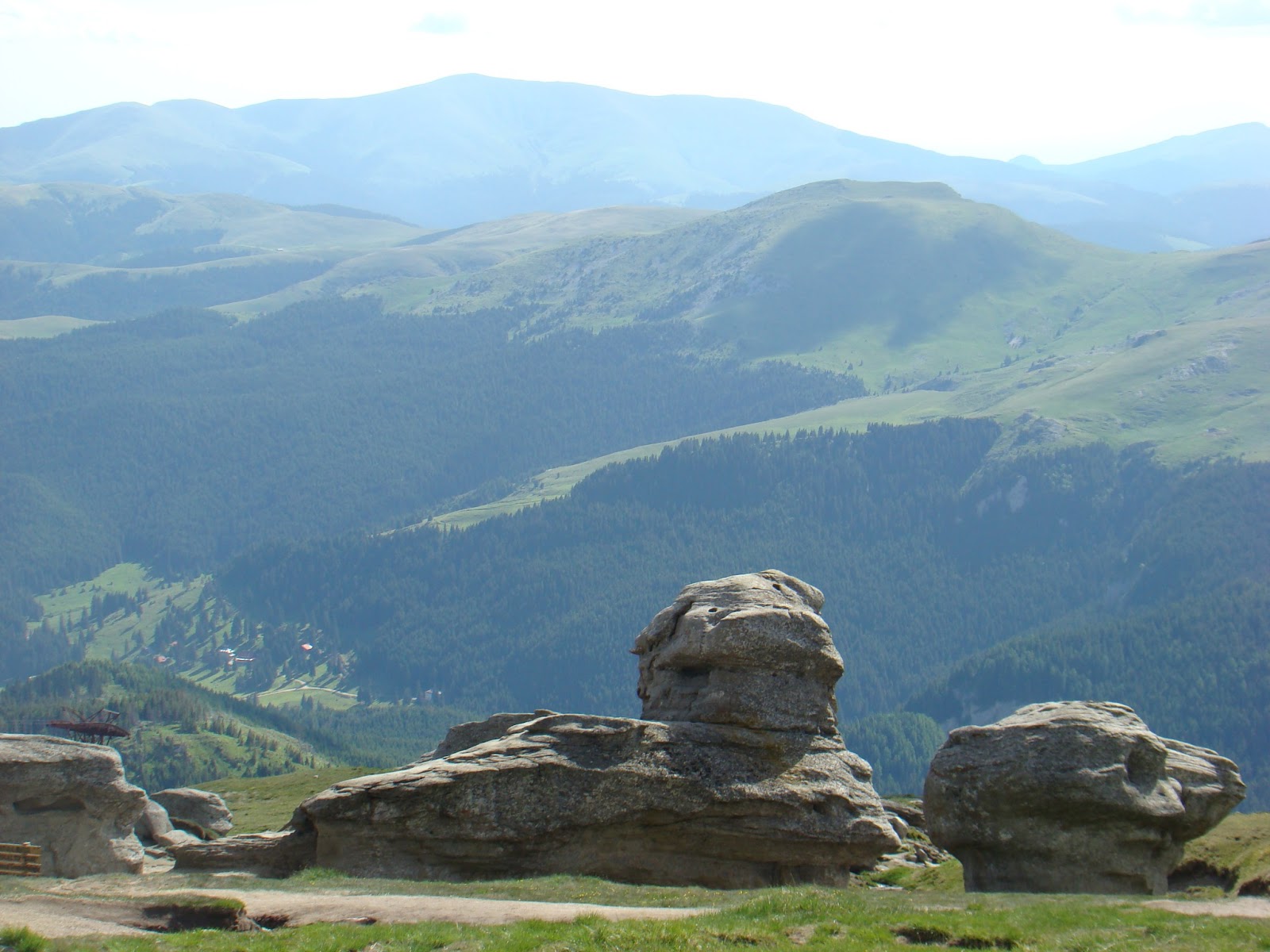 Haihui prin Lume : Muntii Bucegi-Sfinxul-2216m