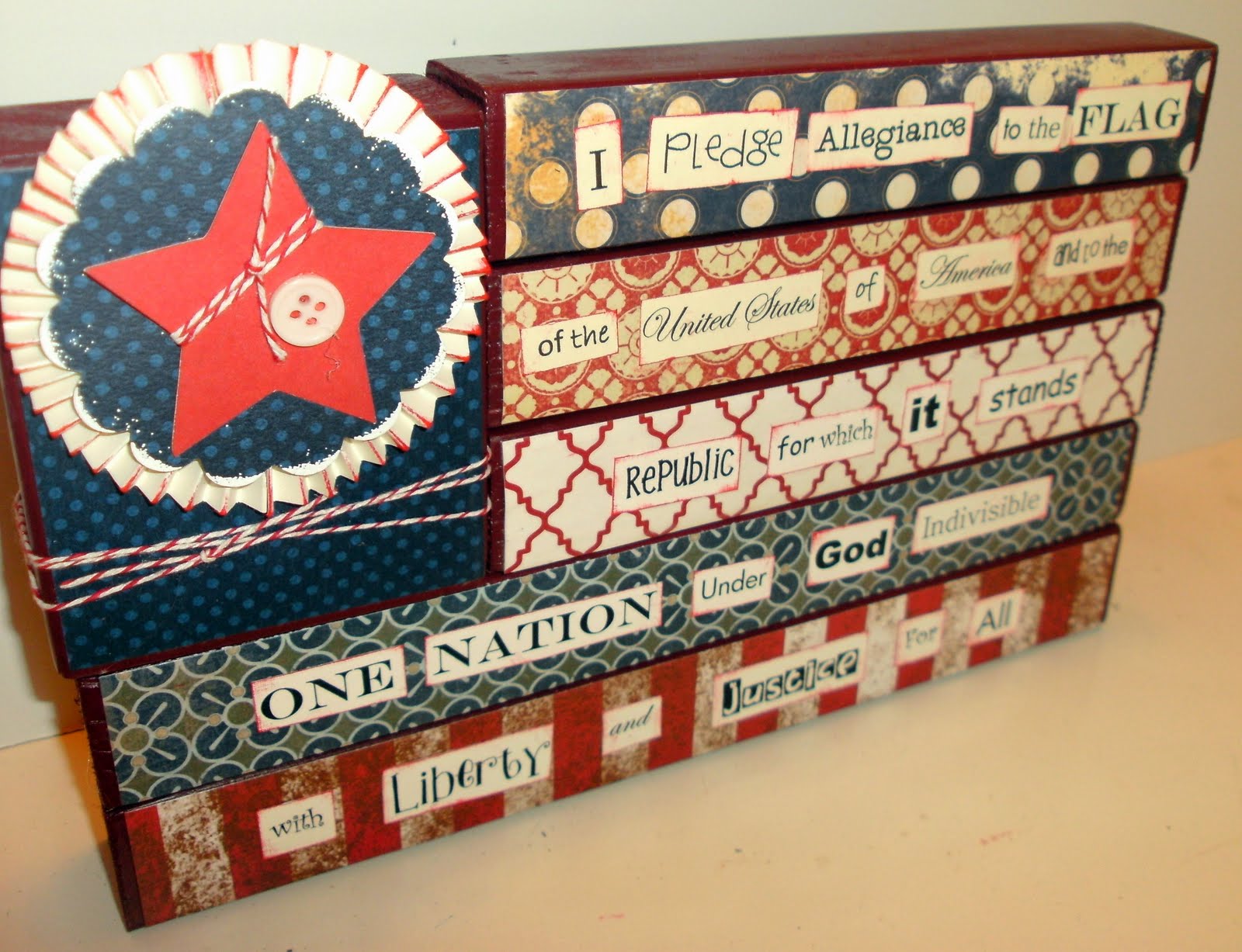 Crafty Girls Workshop...: I Pledge Allegiance to the Flag