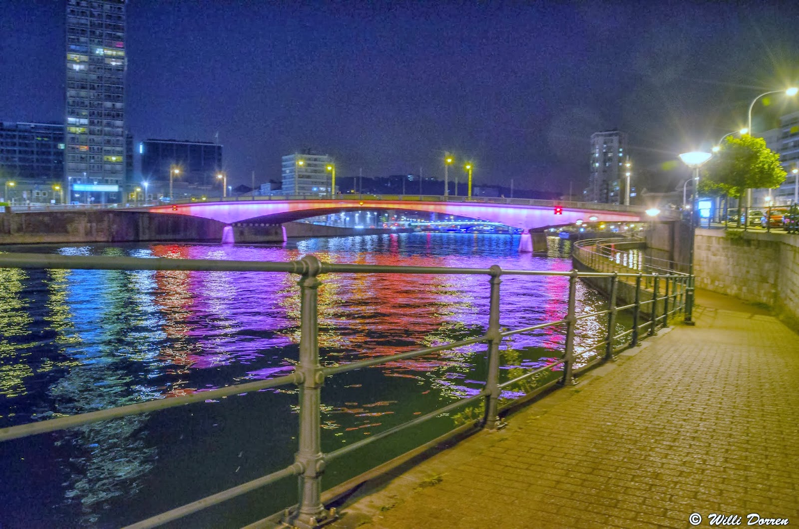 la ville de liege et ses quartiers: Liege la nuit