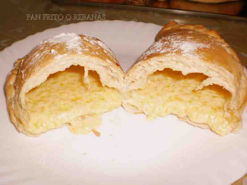 PAN FRITO O REBANÁS: PIZZA CALZONE 4 QUESOS